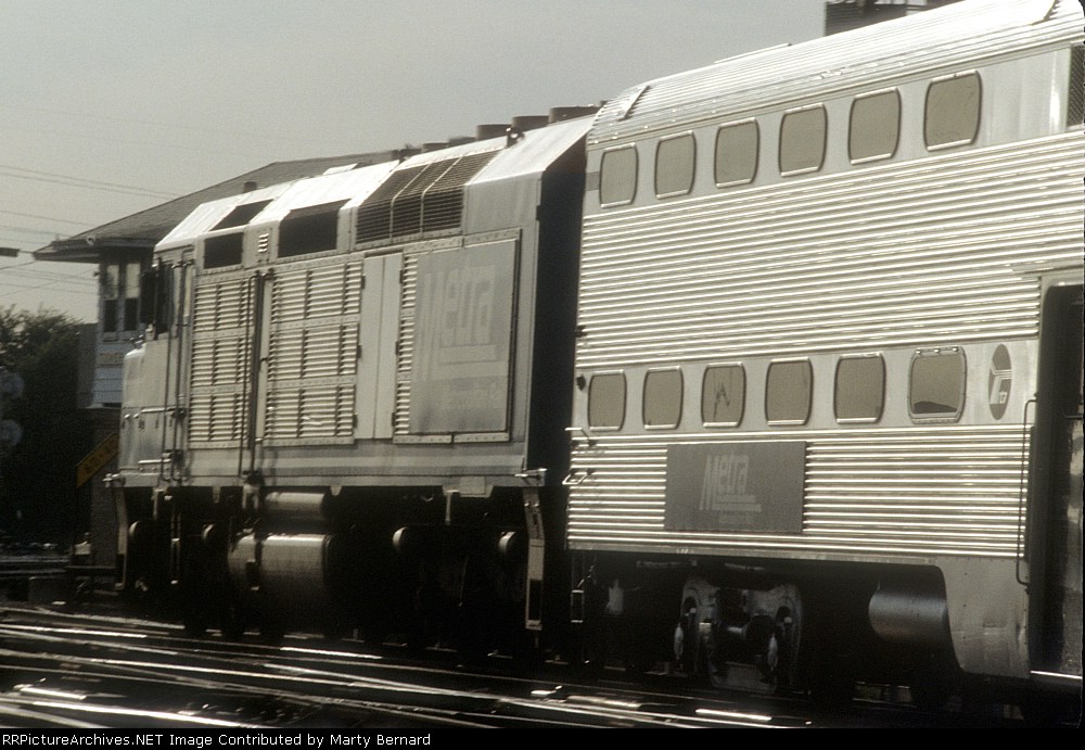 Metra 603 At Western Ave.